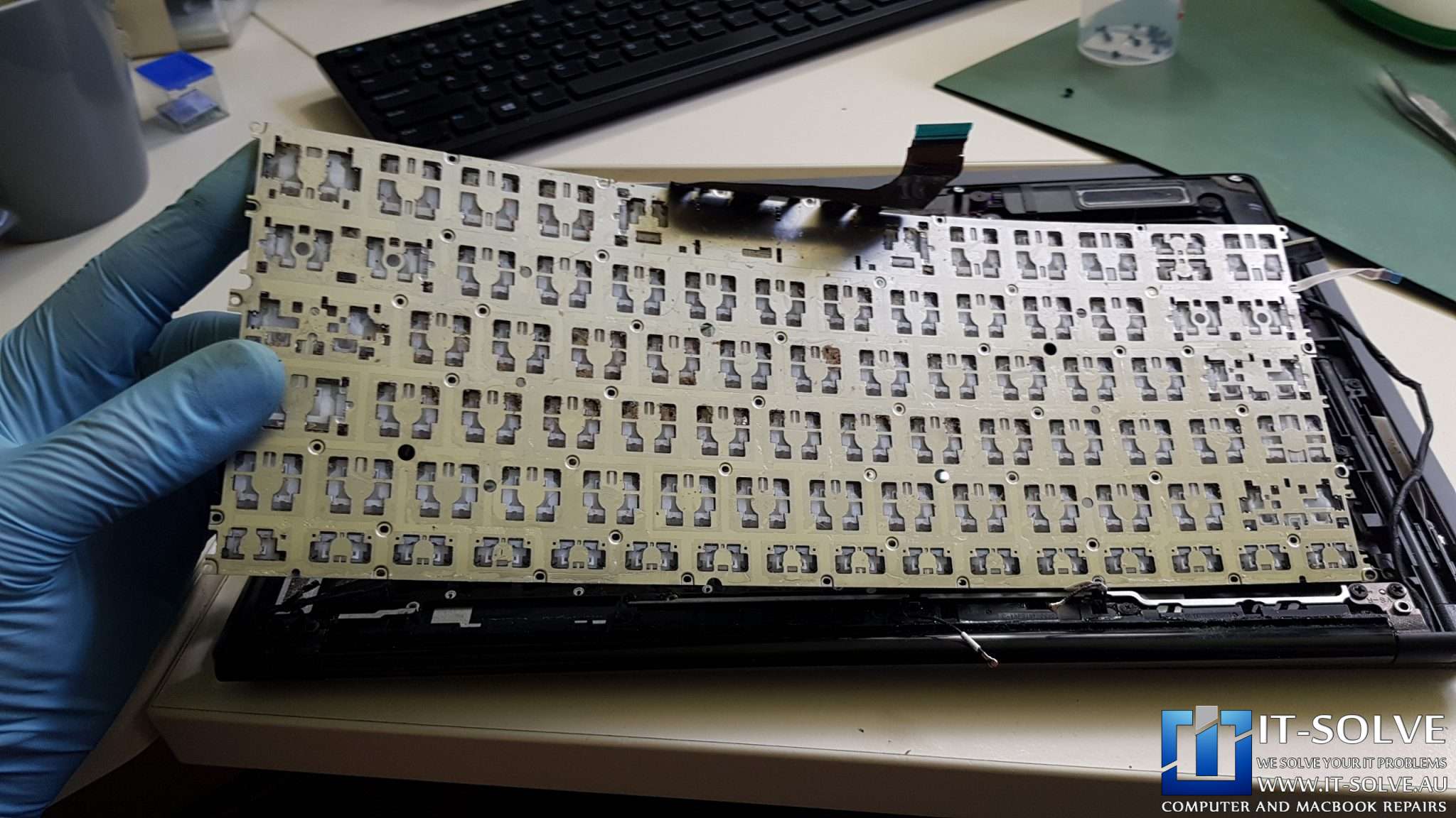 Lenovo Yoga 9 14ITL5 Sticky Keyboard Replacement | IT-Solve Repairs