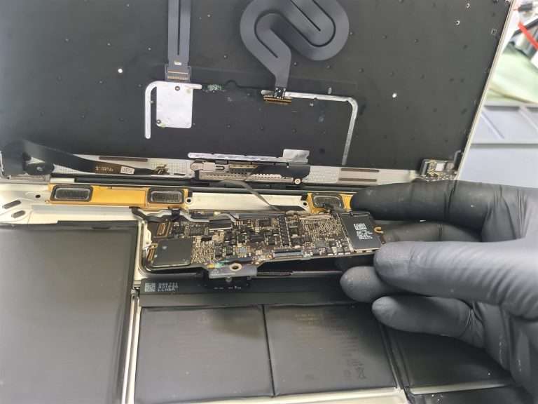Data Recovery from Liquid damaged Macbook A1534 | IT-Solve Repairs